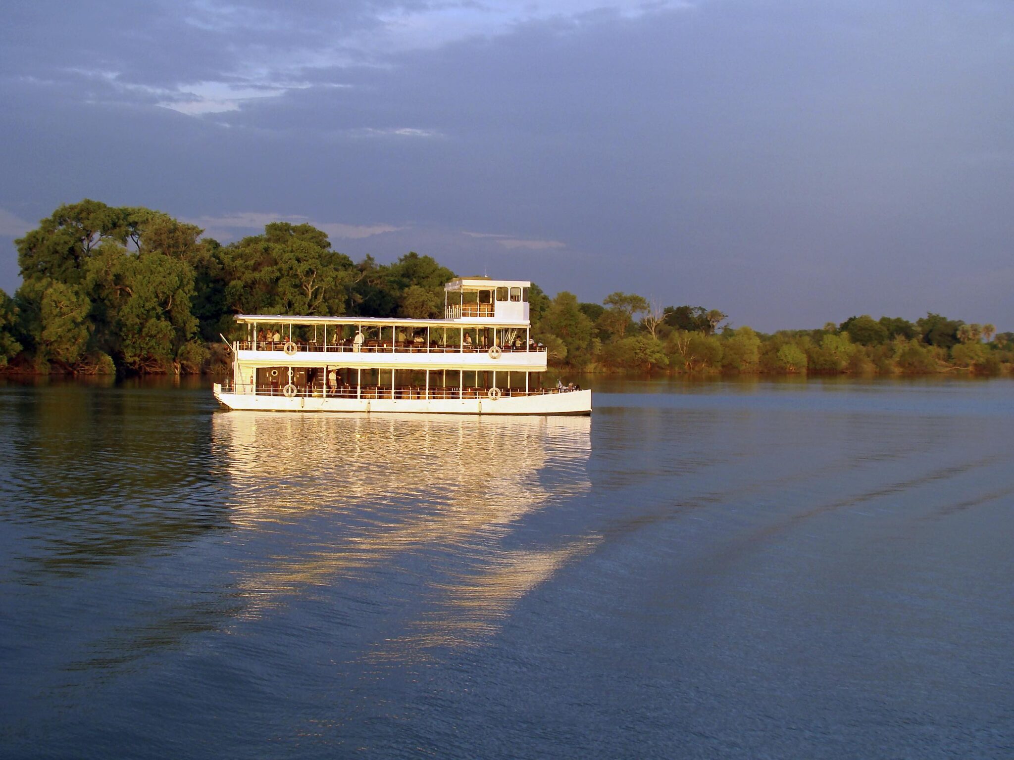 Top Things To Do Along The Mighty Zambezi River
